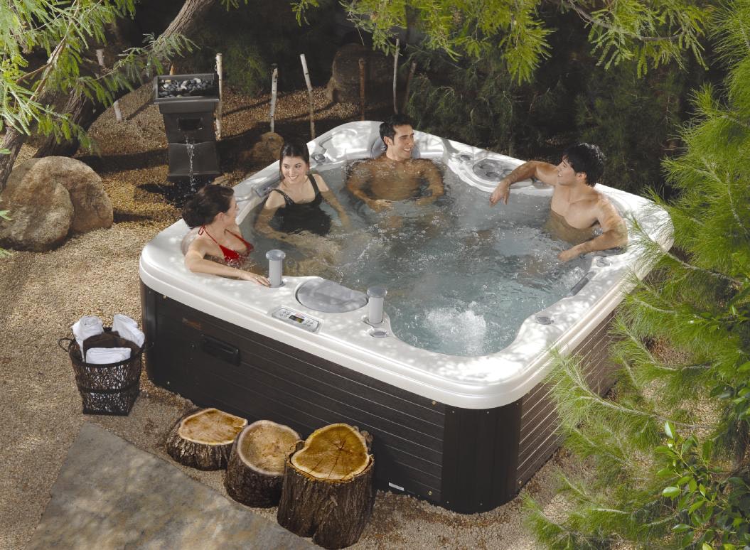 ᐅ Les Meilleurs Jacuzzis Extérieurs. Comparatif & Guide D'achat En Mars ...